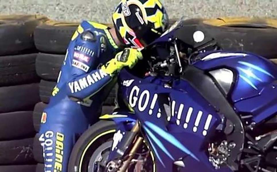MotoGP, The M1 says goodbye to Valentino: "from the Welkom kiss to the ...
