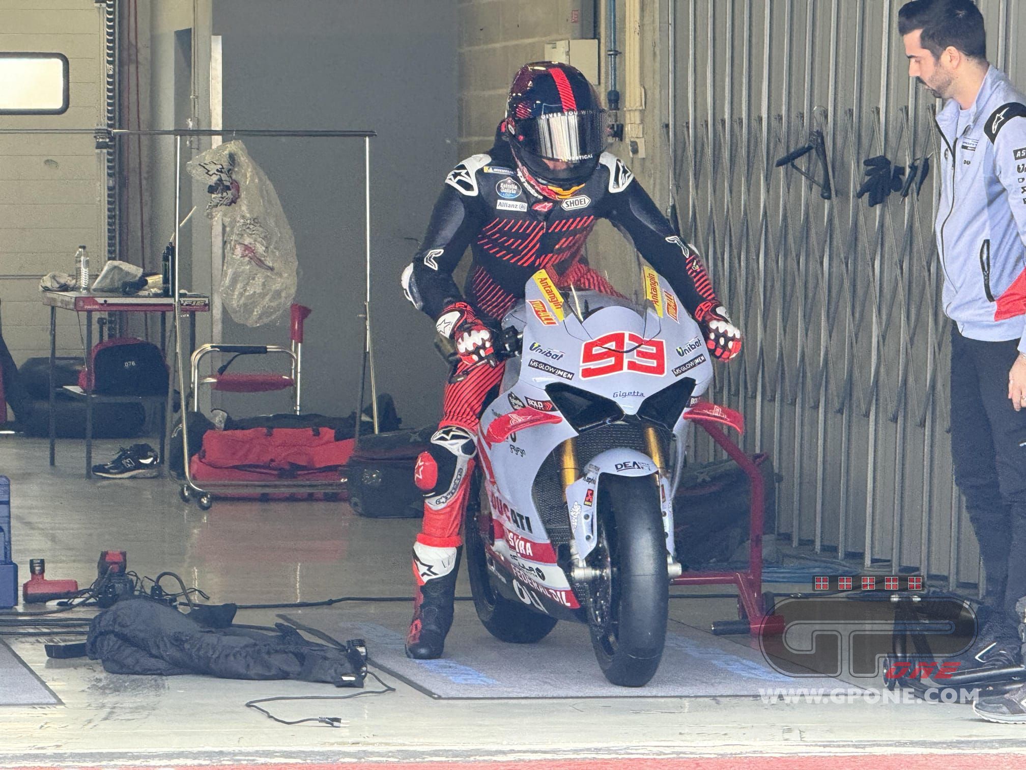 WSBK, Portimao: ecco Marc Marquez per la prima volta sulla Ducati V4 ...