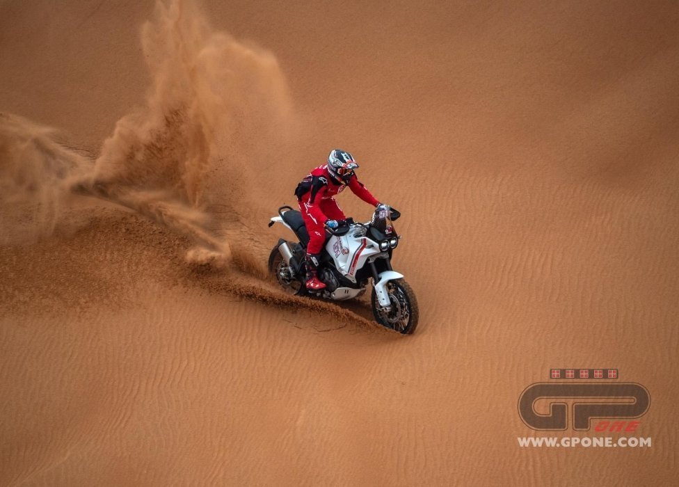 News, FOTOGALLERY – Sogno Dakar: Pirro debutta sulla Ducati DesertX nel ...
