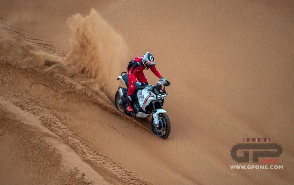 News, FOTOGALLERY – Sogno Dakar: Pirro debutta sulla Ducati DesertX nel ...