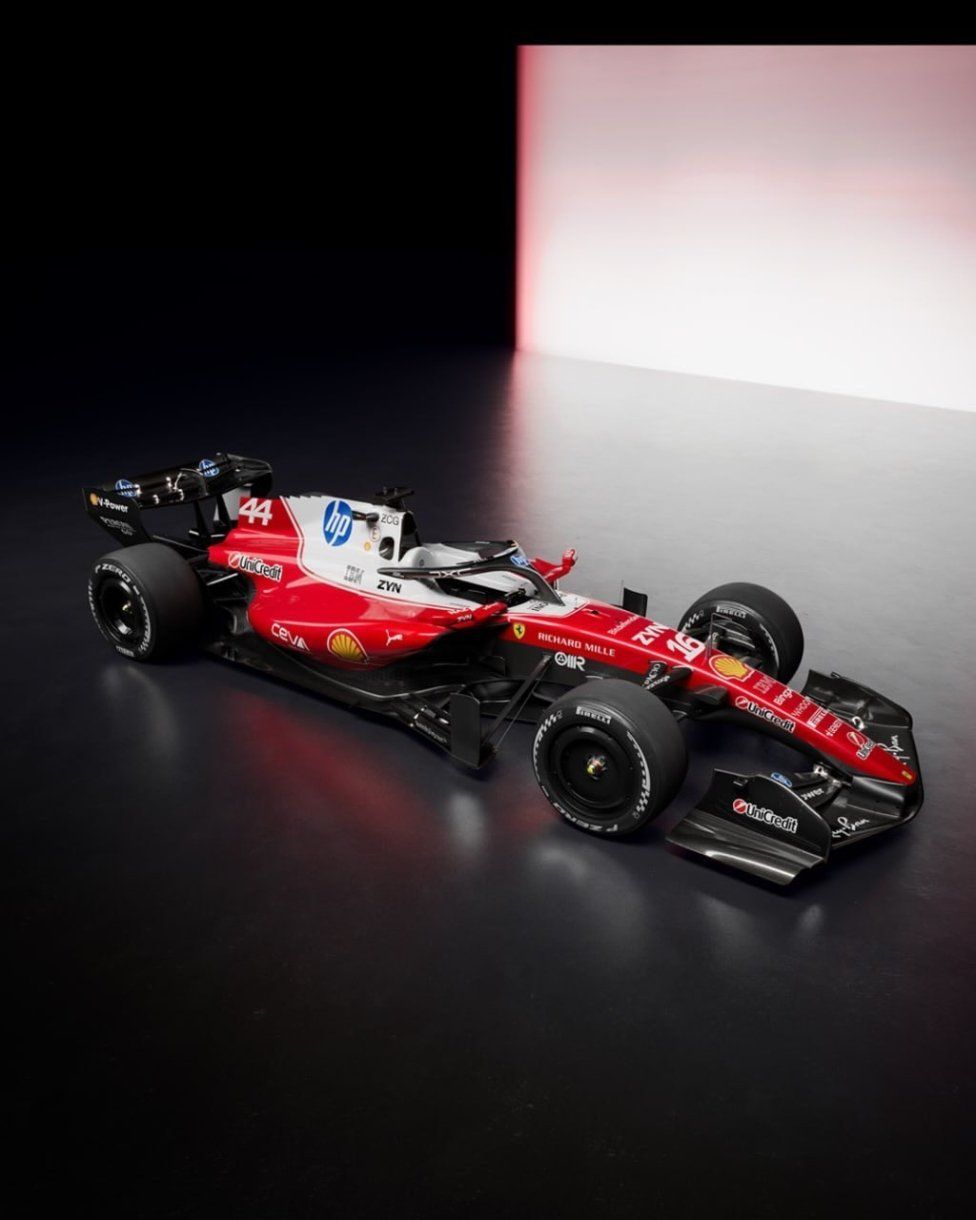 Ecco la Ferrari SF26: come per la Ducati GP26 torna il bianco | GPone.com