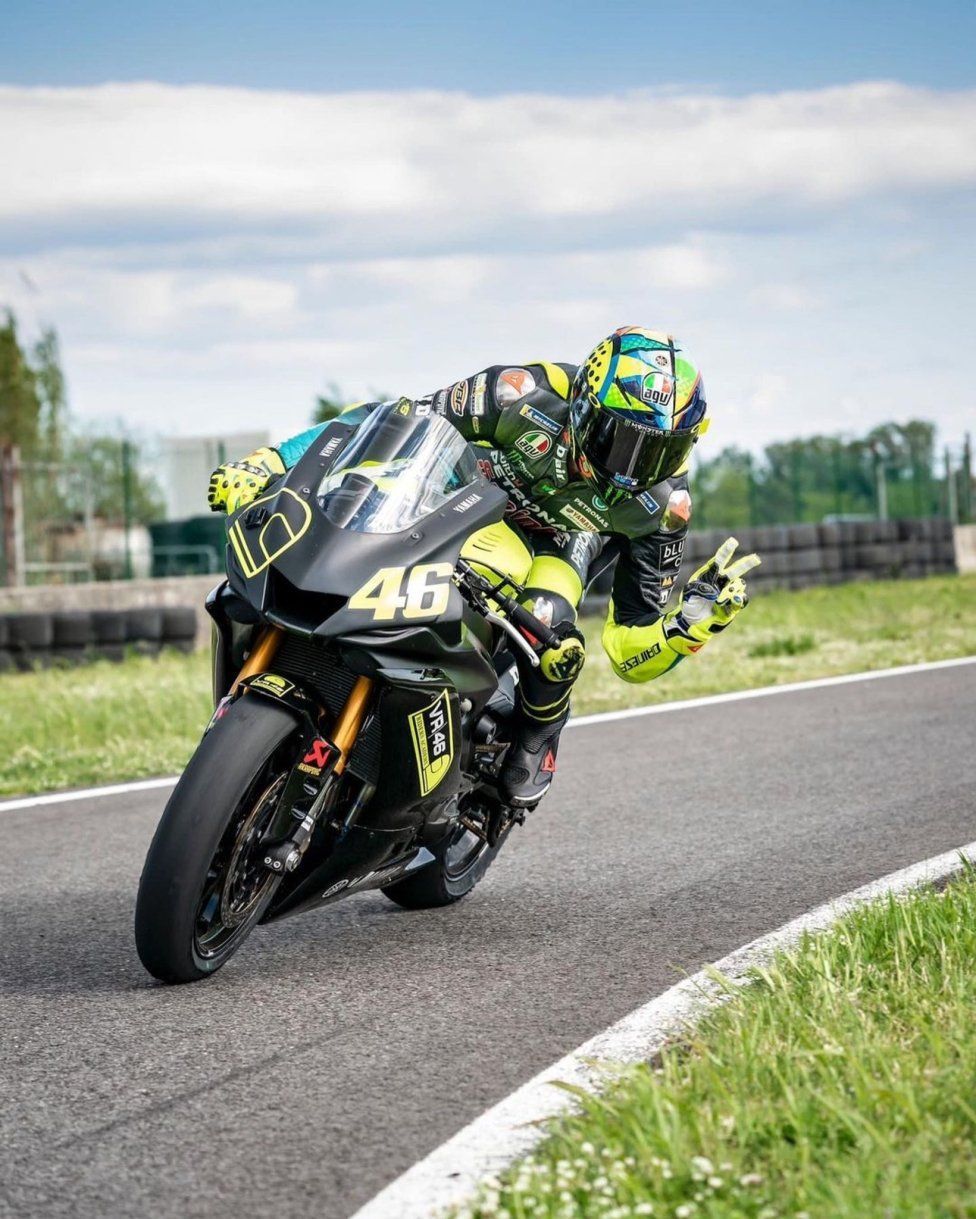 Valentino Rossi, the Long Goodbye: when racing is more important than ...