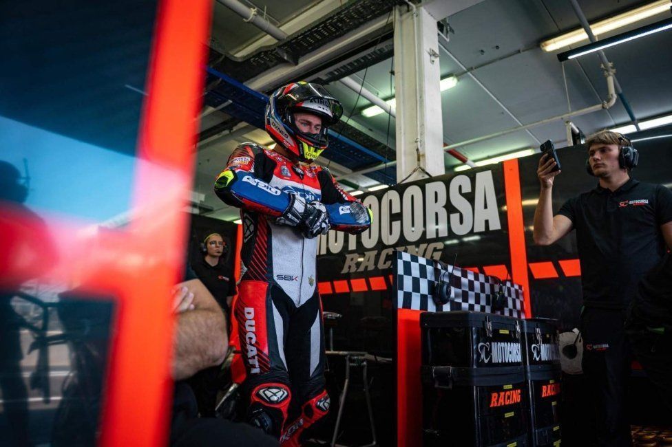 WSBK, Vickers: "Il licenziamento è stato uno shock. Motocorsa mi aveva ...