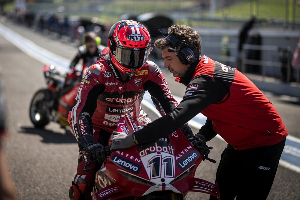 WSBK, Semua orang memburu Bulega dan Ducati dalam sesi uji coba dua ...